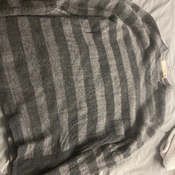 Express | Shirts | Soft Fuzzy Top Thats Stretchable | Poshmark